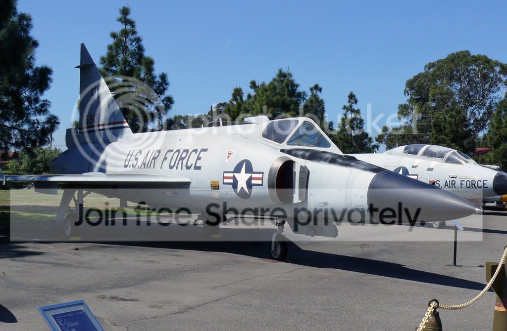 Travis Air Museum 2007 - FighterControl